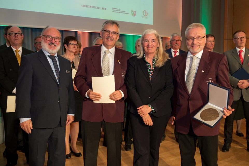 Verleihung der Zelter-Plakette - MGV Merten/Sieg e.V. - „ Siegtal ...